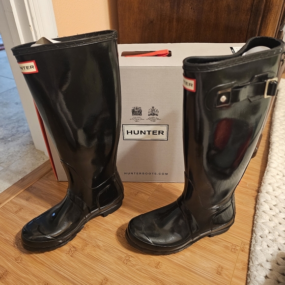 Hunter | Shoes | Hunter Tall Gloss Black Rain Boots Size 5 | Poshmark